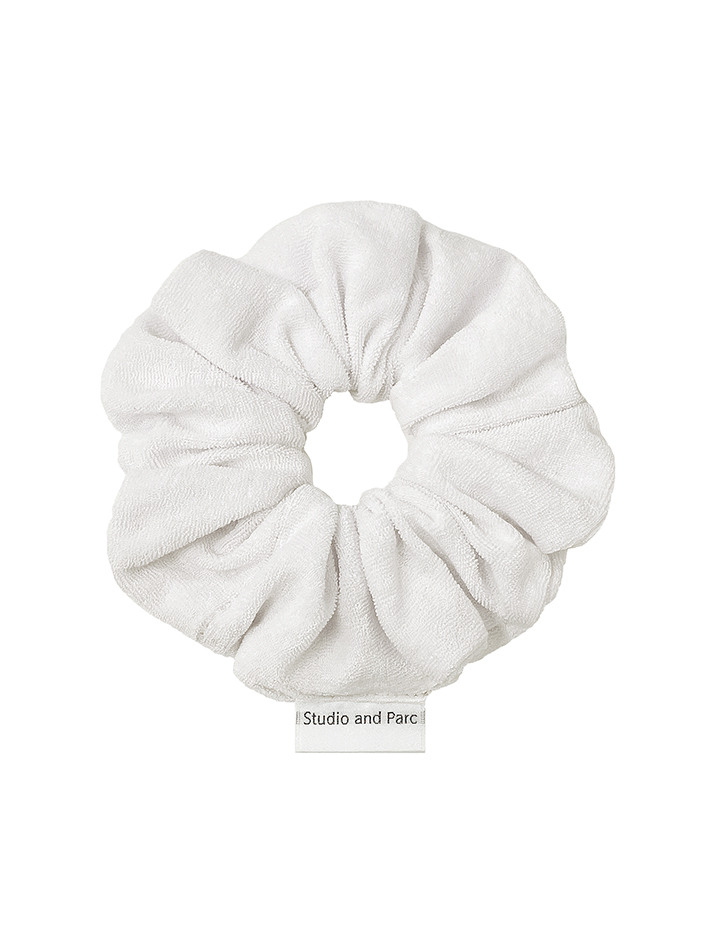 (WOMEN) Terry Scrunchie_White | ETERNAL JOURNEY