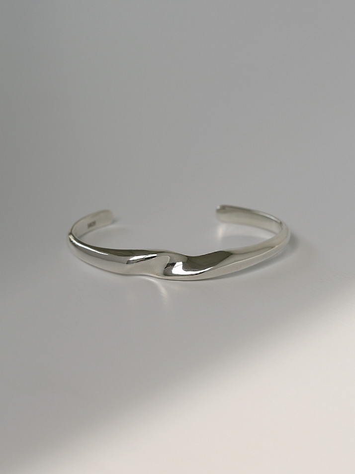 LOOP CUFF BRACELET | ETERNAL JOURNEY