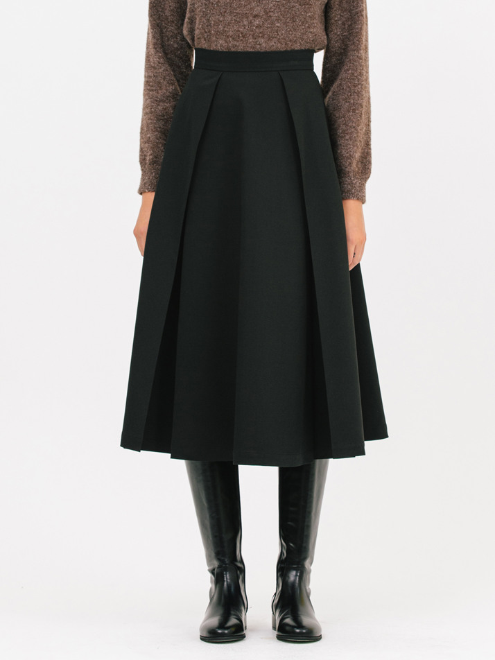 front tuck flared skirt_black | ETERNAL JOURNEY