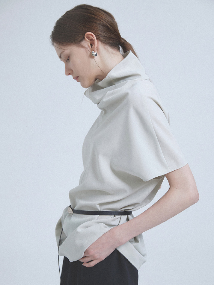 Ruth loose neck top _Taupe | ETERNAL JOURNEY