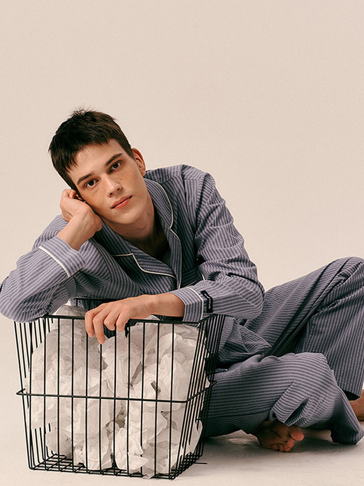 클라시컬 씬 스트라이프 파자마 [남성] 2C | ETERNAL JOURNEY