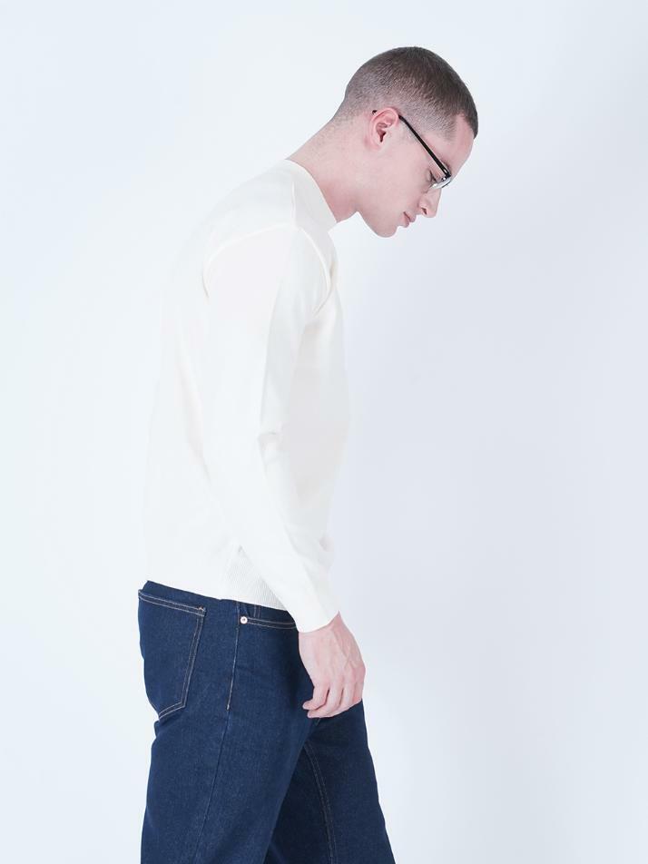 Heavy Basic Half-Neck (Ivory) | ETERNAL JOURNEY