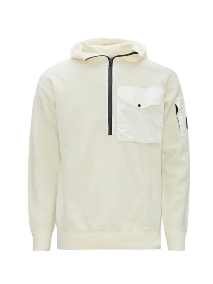 [CP 컴퍼니] 22FW 렌즈 와펜 니트 반집업 13CMKN242A 005504M 103 | ETERNAL JOURNEY