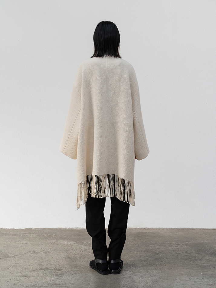 21FW FRINGE COAT - IVORY | ETERNAL JOURNEY