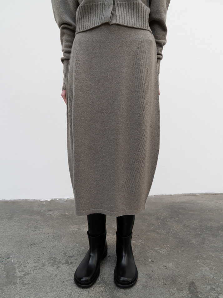 21FW WHOLEGARMENT COCOON SKIRT - LIGHT KHAKI | ETERNAL JOURNEY